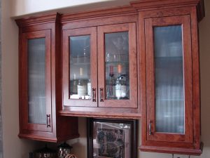 Memilih Jenis Kaca Untuk Kabinet Kaca Dapur - Himalaya Abadi