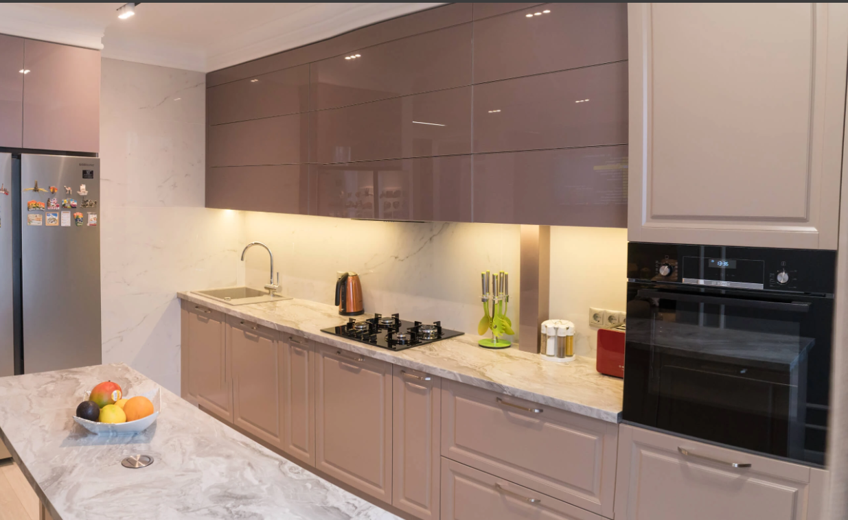 Rak Kaca Dinding Dapur yang Bisa Jadi Inspirasi - Himalaya Abadi