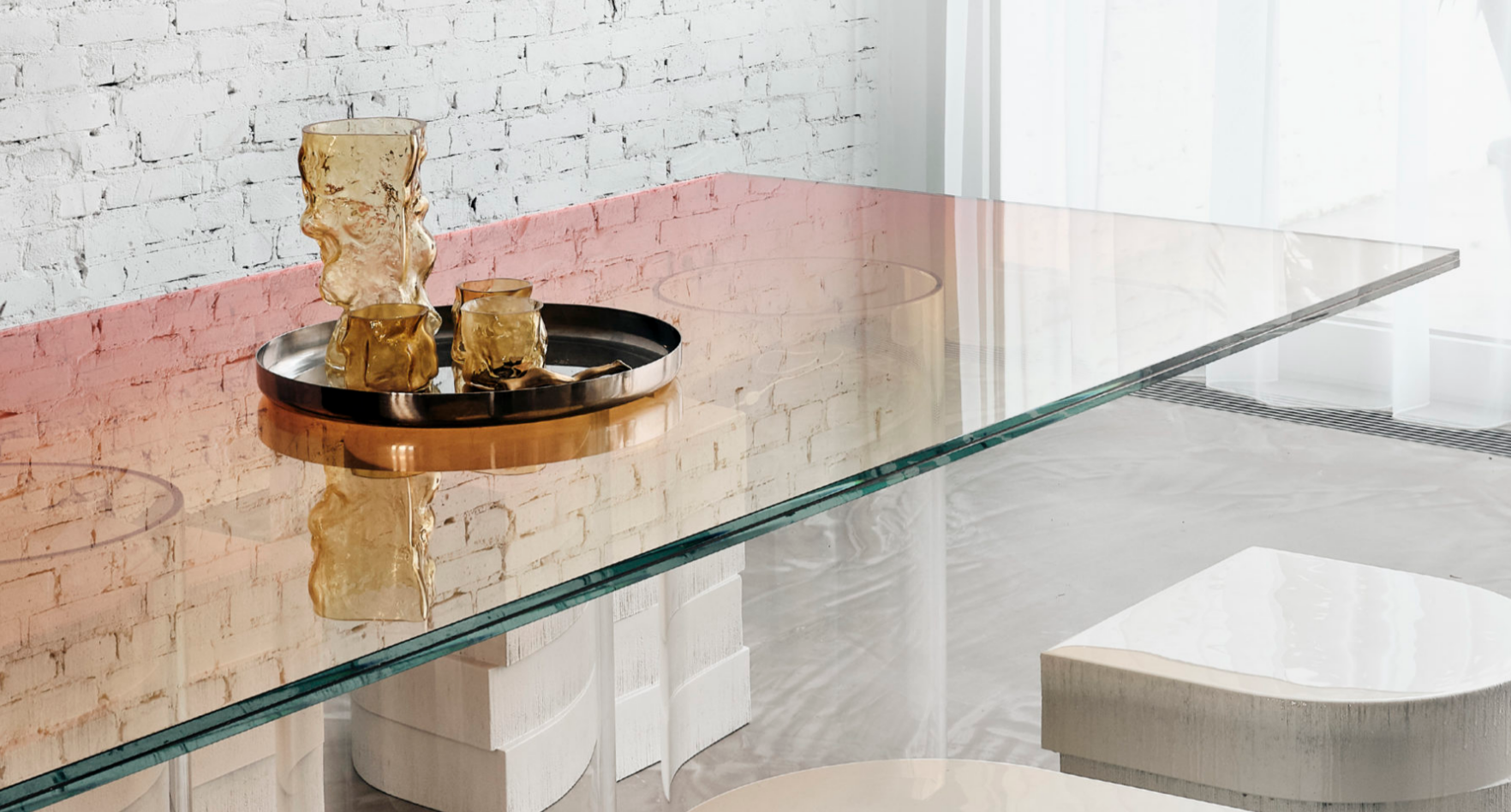 Keunggulan Meja Kaca Custom - Artikel Kaca dari Himalaya Abadi